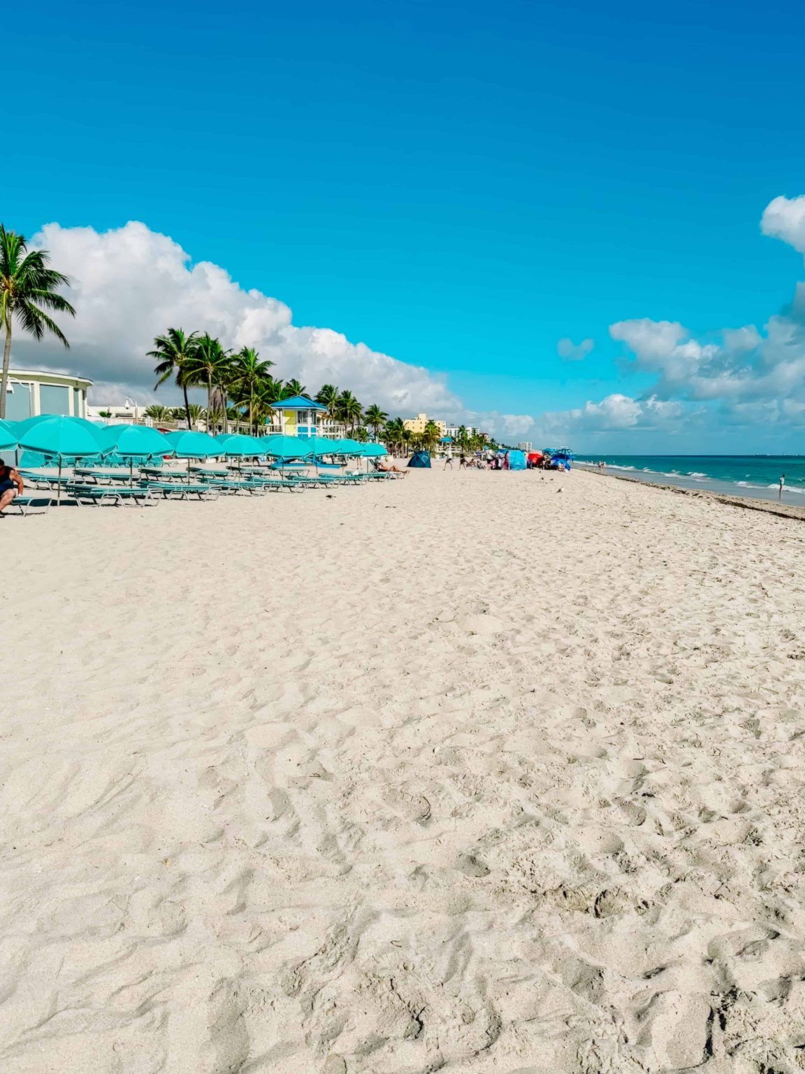 17 Best US Beaches in February For a Warm Getaway in 2025