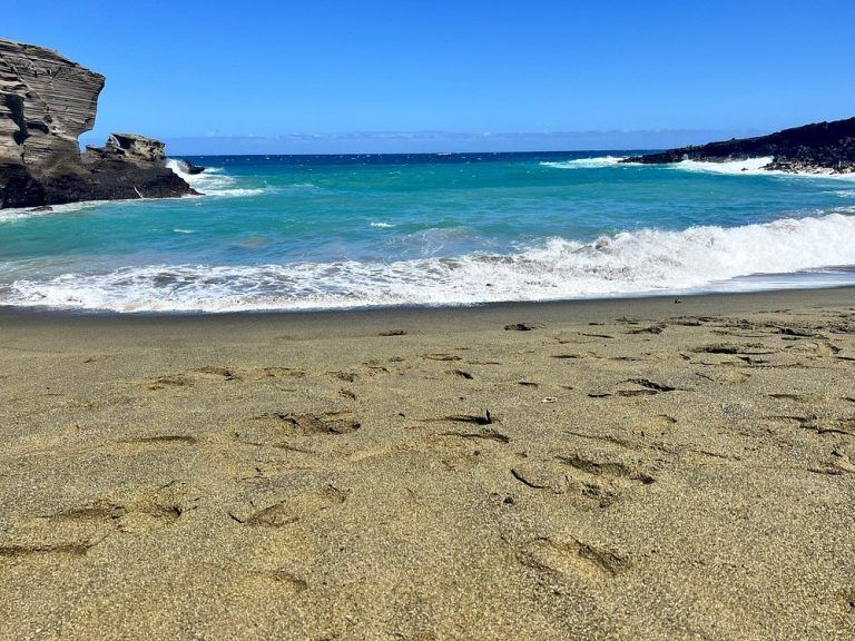 The Green Sand Beach in Hawaii: Everything You Want to Know About This ...
